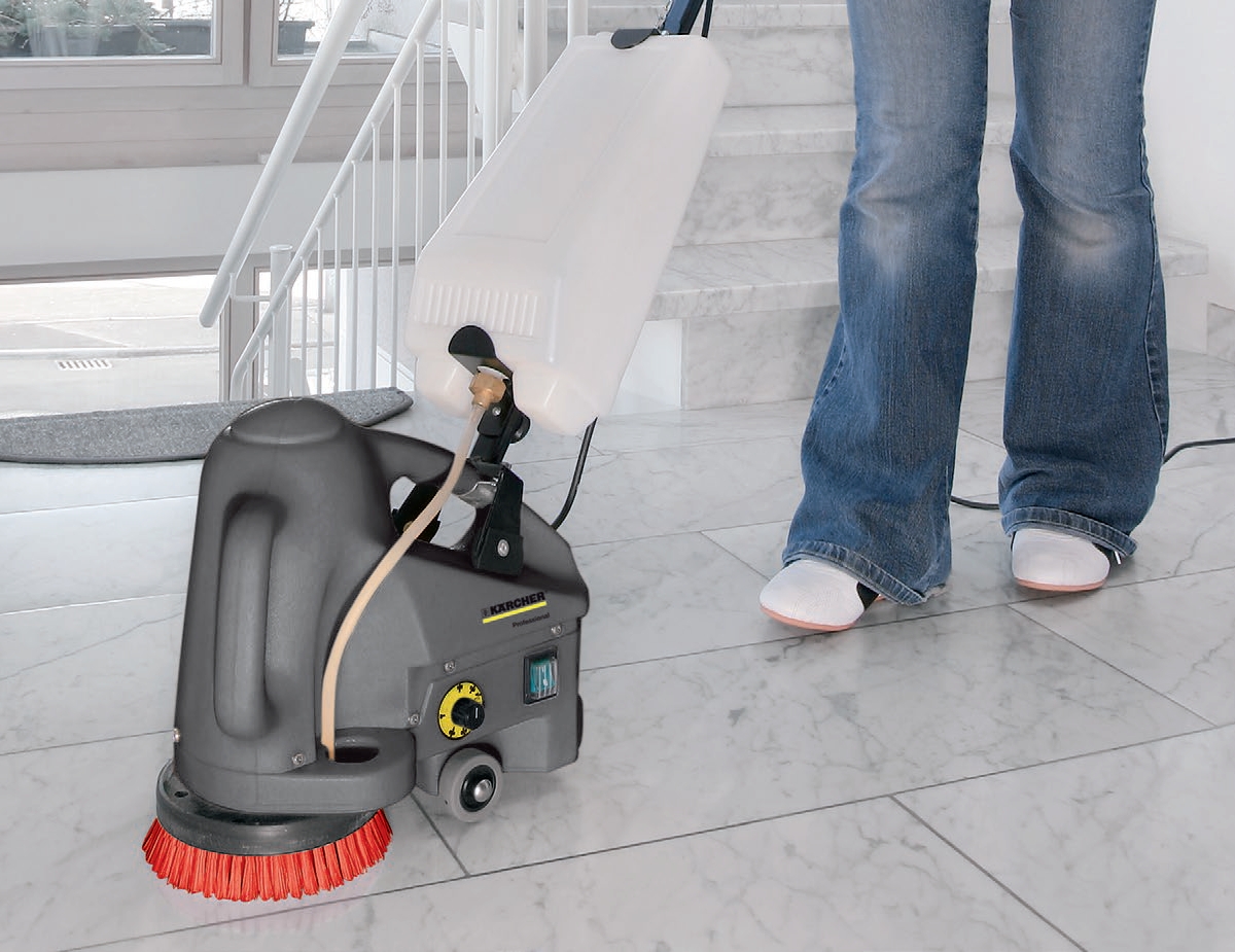 BD 17/5 C Profesjonalna Szorowarka ręczna Karcher - myjki.eu